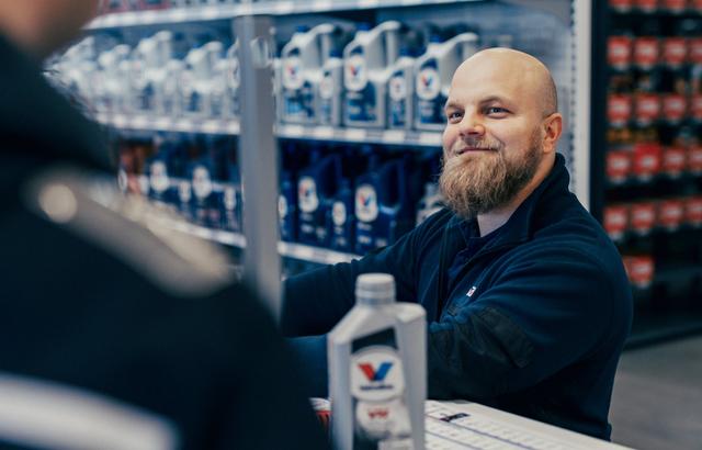 Bildelar, reservdelar & bilservice över hela Sverige | AD Bildelar