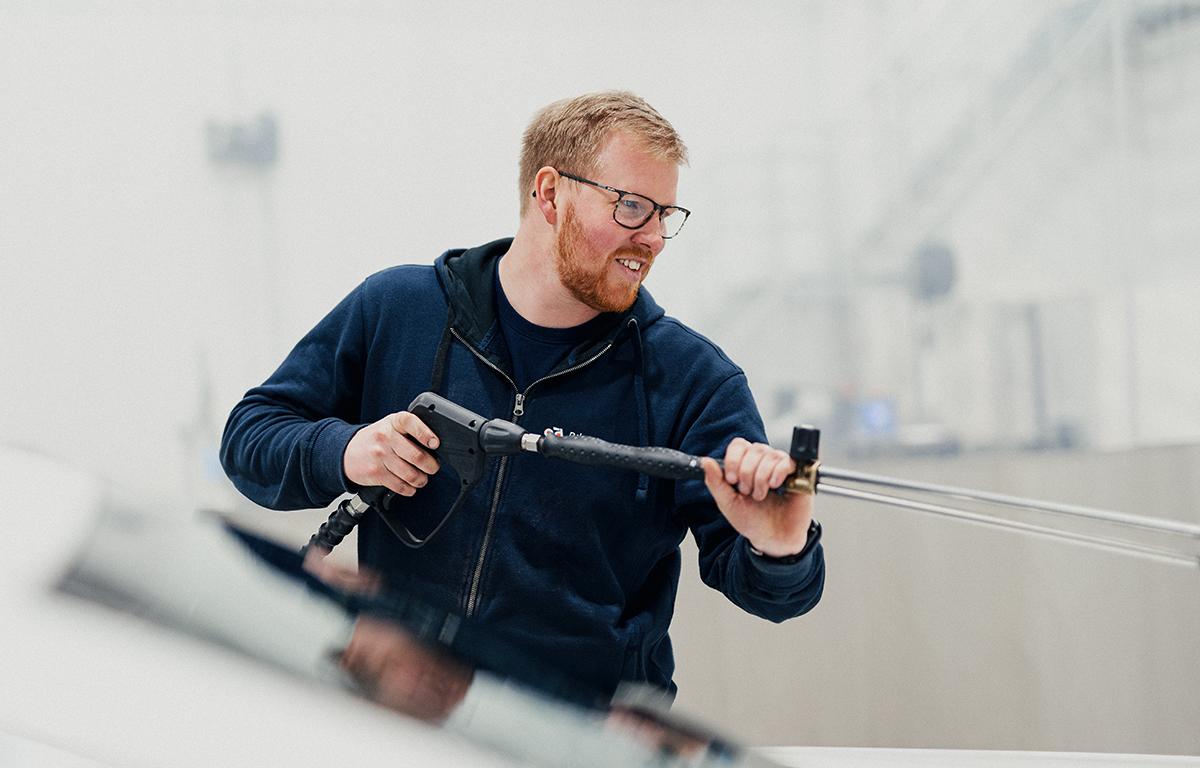 Bildelar, reservdelar & bilservice över hela Sverige | AD Bildelar